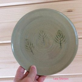 PC-57 Smokey Merlot over PC-17 Honey Flux | AMACO Brent