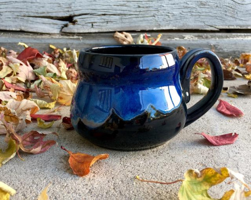 PC-20 Blue Rutile over C-1 Obsidian | AMACO Brent